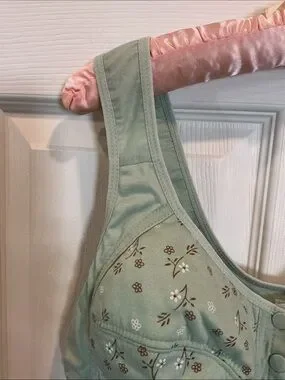 No Label | Intimates & Sleepwear | Comfortfirst Light Sage Floral ...